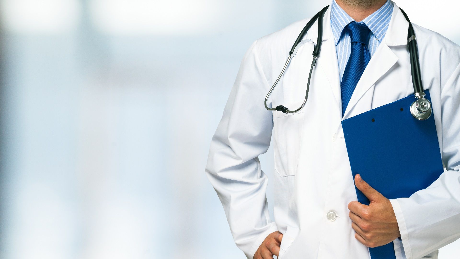 Europa se queda sin médicos - Decisores